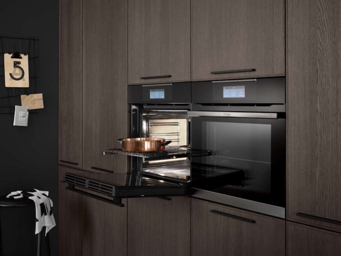 Smart Kitchen Design: IoT Integration for Modern Homes